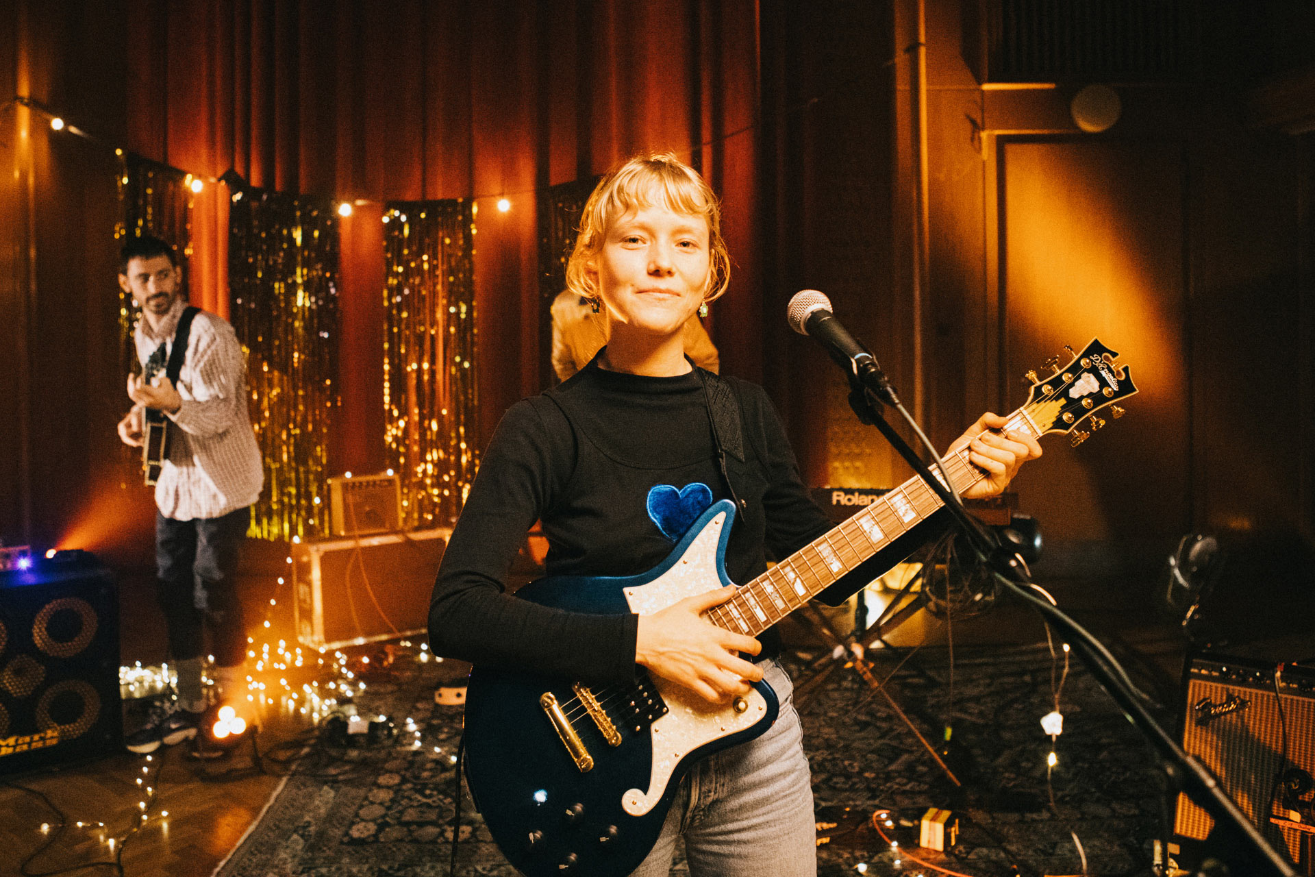 Weihnachtskonzert mit Sängerin Alice Phoebe Lou